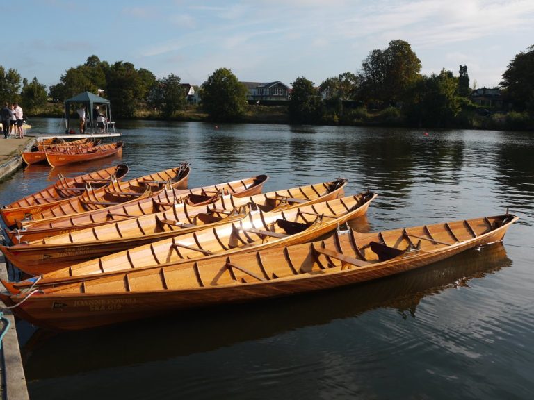 What is a Skiff? – The Skiff Racing Association